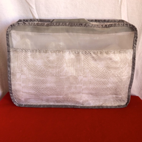 thirty-one | Bags | Thirty One Medium Pack Zip Cube Desert Dash | Poshmark